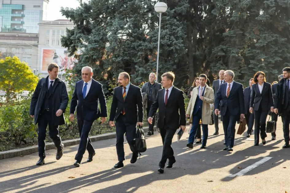 Cine este viitorul prim-ministru. CV-ul lui Alexandru Munteanu ...